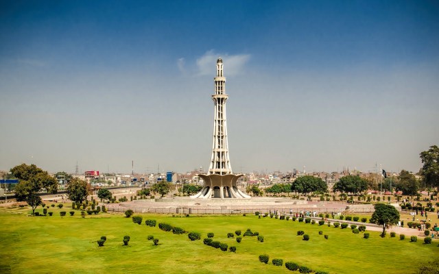History & Significance of Minar-e-Pakistan Lahore | Zameen Blog