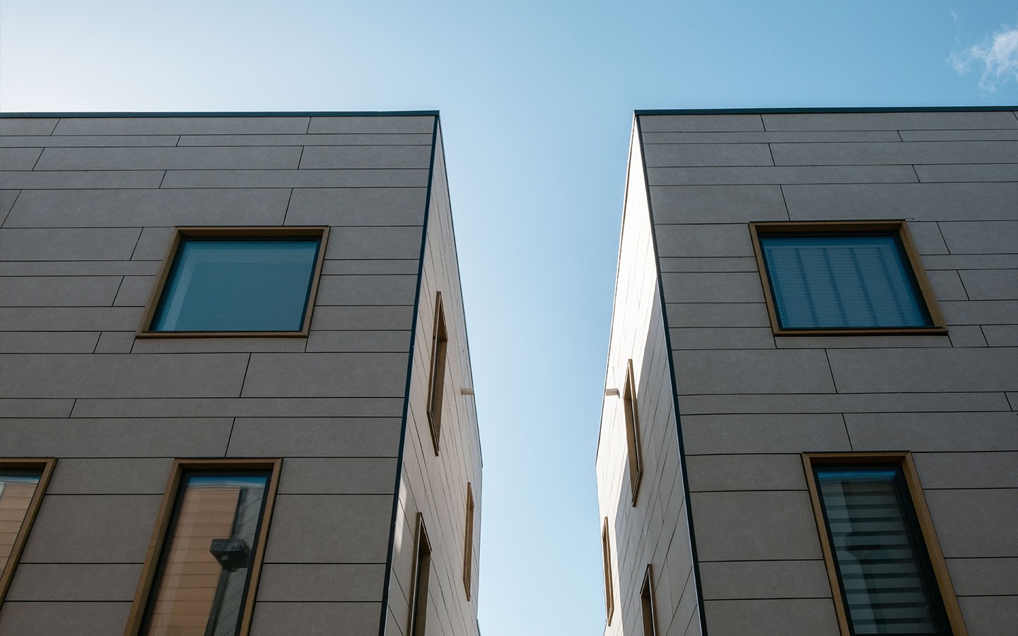 How to Compare Two Properties with Similar Features | Zameen Blog