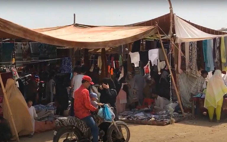 Exploring the Colourful Tradition of Weekly Bazaars in Karachi