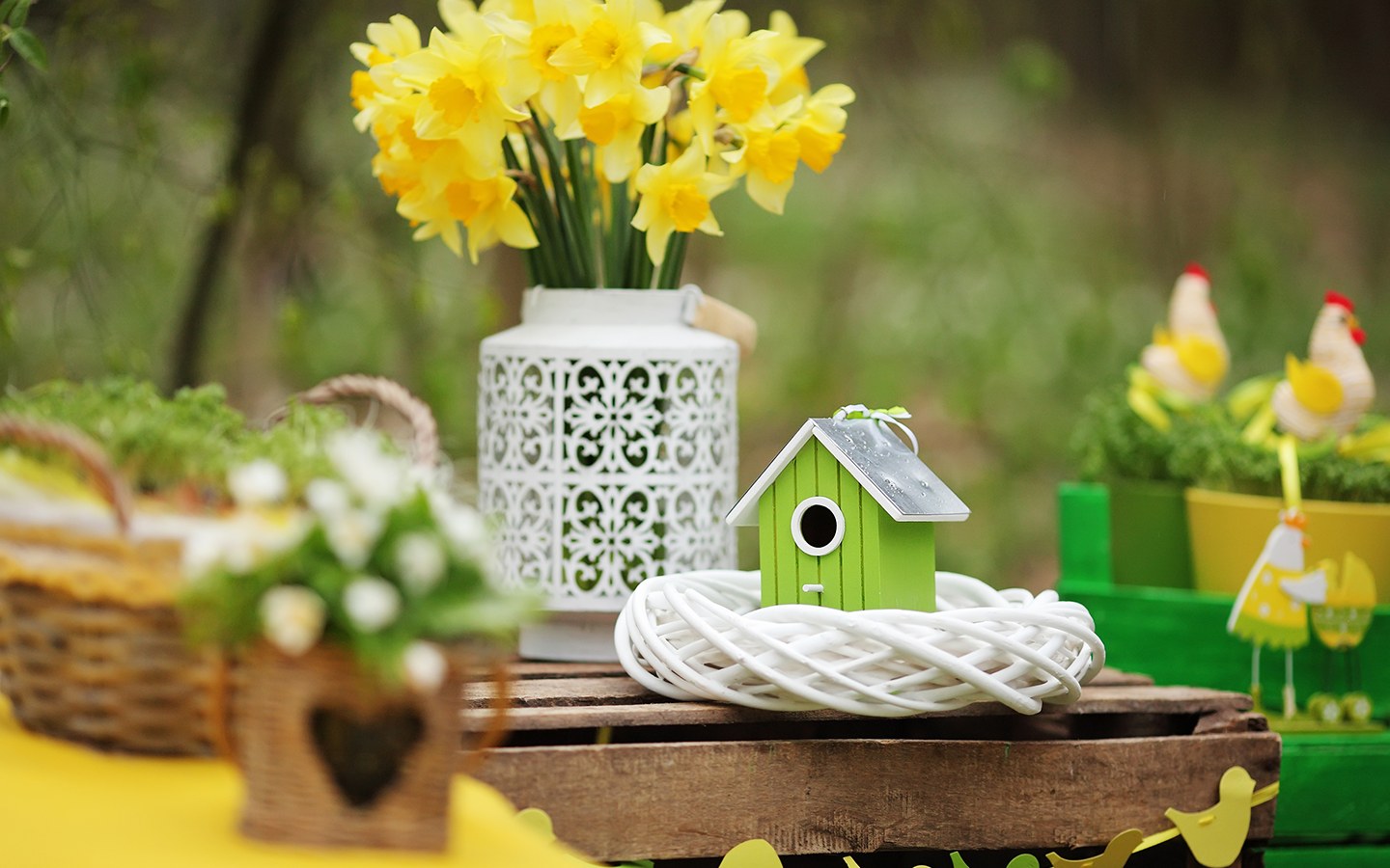 Décor Ideas To Cheer Up Outdoors In Rainy Season| Zameen Blog
