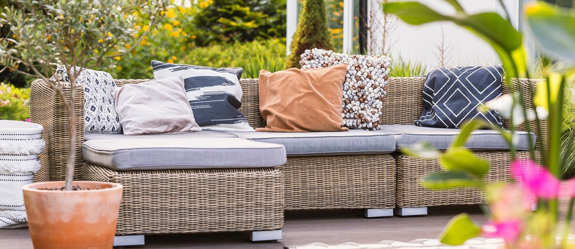 Décor Ideas To Cheer Up Outdoors In Rainy Season| Zameen Blog